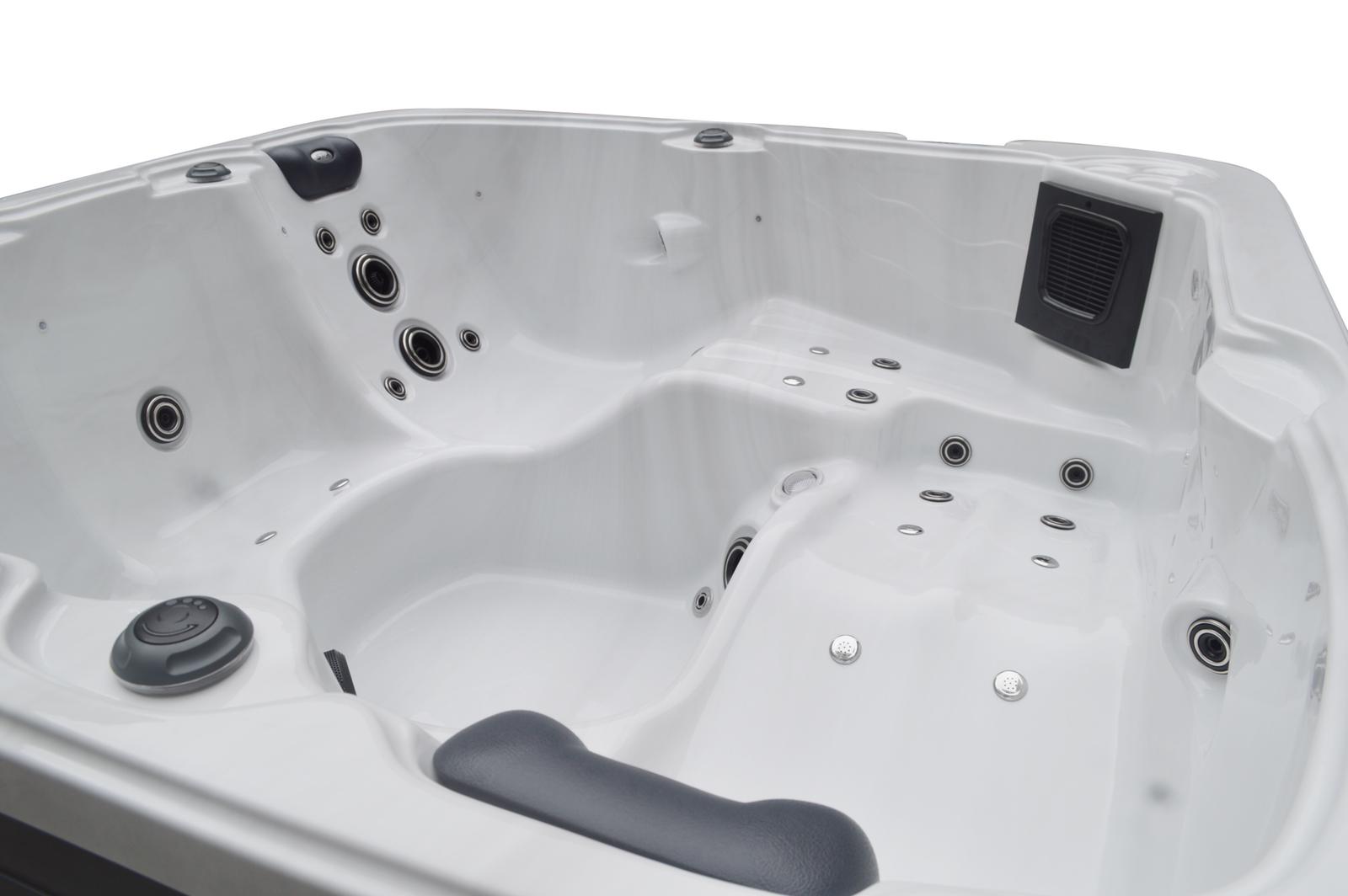 Whirlpool_family_rrv_inside - RR Variationen GmbH